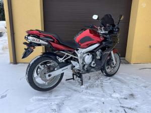 Красный Ямаха FZ 6 2005 в Бирштонас, объемом двигателя 0.60 л и пробегом 12 тыс. км за 2699 €, фото 6 на AUTOMOTO.COM.LV