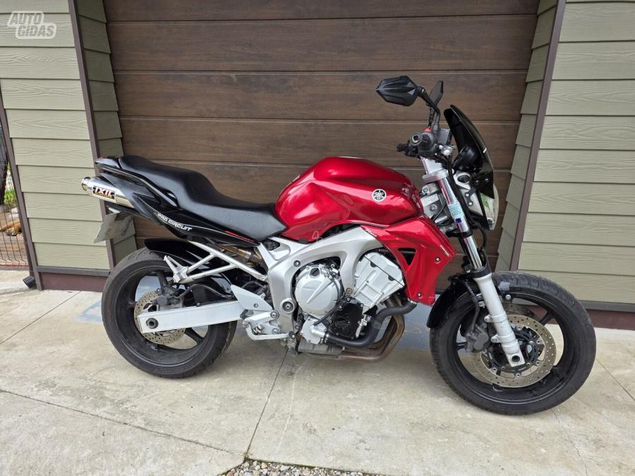 Красный Ямаха FZ 6 2005 в Пасвалис, объемом двигателя 0.60 л и пробегом 50 тыс. км за 1449 €, фото 3 на AUTOMOTO.COM.LV