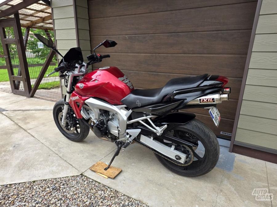 Красный Ямаха FZ 6 2005 в Пасвалис, объемом двигателя 0.60 л и пробегом 50 тыс. км за 1449 €, фото 11 на AUTOMOTO.COM.LV