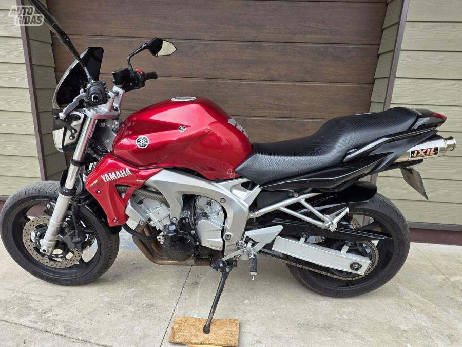 Красный Ямаха FZ 6 2005 в Пасвалис, объемом двигателя 0.60 л и пробегом 50 тыс. км за 1449 €, фото 12 на AUTOMOTO.COM.LV