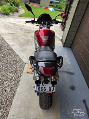 Красный Ямаха FZ 6 2005 в Пасвалис, объемом двигателя 0.60 л и пробегом 50 тыс. км за 1449 €, фото 15 на AUTOMOTO.COM.LV
