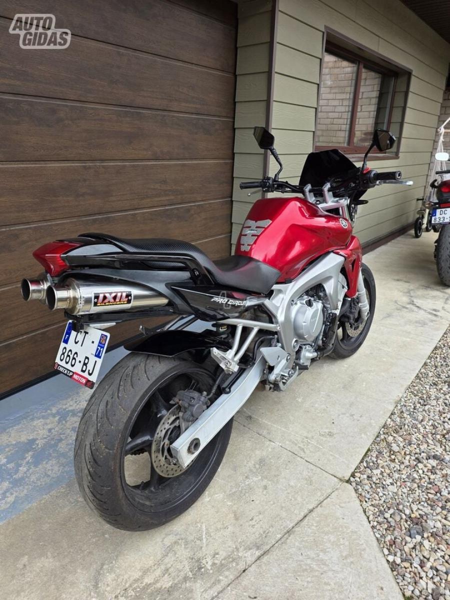 Красный Ямаха FZ 6 2005 в Пасвалис, объемом двигателя 0.60 л и пробегом 50 тыс. км за 1449 €, фото 22 на AUTOMOTO.COM.LV