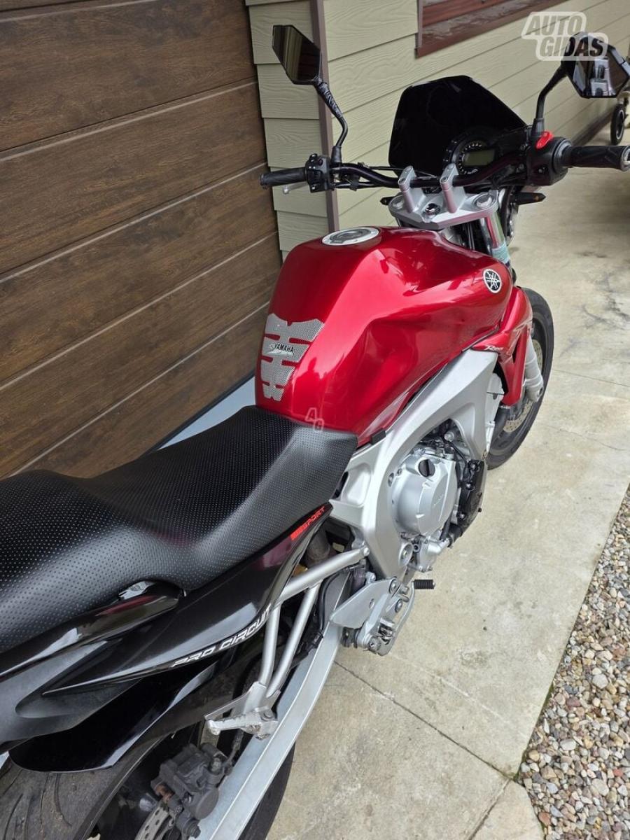 Красный Ямаха FZ 6 2005 в Пасвалис, объемом двигателя 0.60 л и пробегом 50 тыс. км за 1449 €, фото 23 на AUTOMOTO.COM.LV