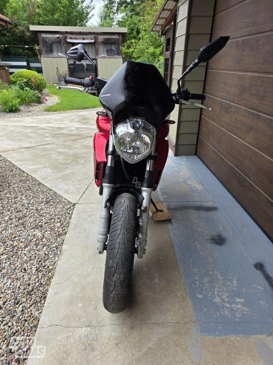 Красный Ямаха FZ 6 2005 в Пасвалис, объемом двигателя 0.60 л и пробегом 50 тыс. км за 1449 €, фото 25 на AUTOMOTO.COM.LV