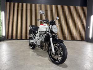 Белый Ямаха FZ 6 2004 в Каунас, объемом двигателя 0.60 л и пробегом 52 тыс. км за 1900 €, фото 5 на AUTOMOTO.COM.LV