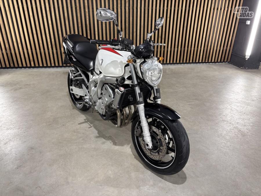 Белый Ямаха FZ 6 2004 в Каунас, объемом двигателя 0.60 л и пробегом 52 тыс. км за 1900 €, фото 7 на AUTOMOTO.COM.LV