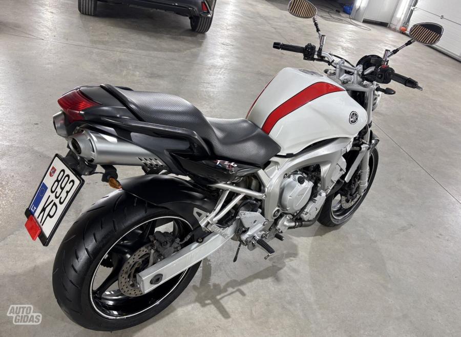 Белый Ямаха FZ 6 2004 в Каунас, объемом двигателя 0.60 л и пробегом 52 тыс. км за 1900 €, фото 16 на AUTOMOTO.COM.LV