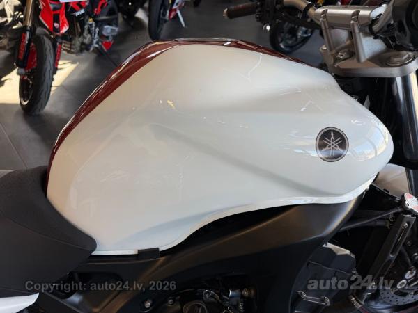 White Yamaha FZ 6 2008 in Tallinn, with an engine capacity of 0.60 L and mileage of 35 thousand km for 2990 €, photo 4 on AUTOMOTO.COM.LV