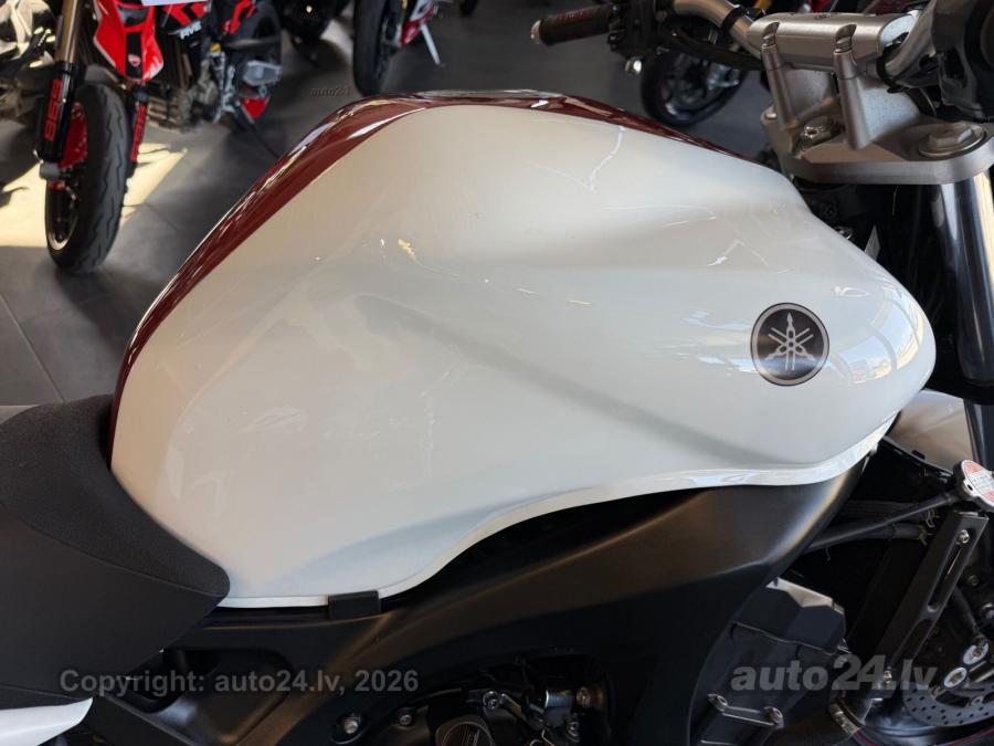 White Yamaha FZ 6 2008 in Tallinn, with an engine capacity of 0.60 L and mileage of 35 thousand km for 2990 €, photo 5 on AUTOMOTO.COM.LV