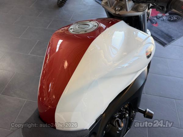 White Yamaha FZ 6 2008 in Tallinn, with an engine capacity of 0.60 L and mileage of 35 thousand km for 2990 €, photo 7 on AUTOMOTO.COM.LV