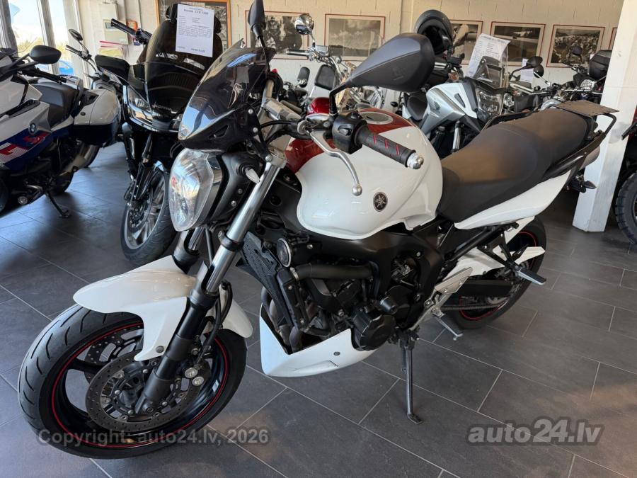 White Yamaha FZ 6 2008 in Tallinn, with an engine capacity of 0.60 L and mileage of 35 thousand km for 2990 €, photo 13 on AUTOMOTO.COM.LV