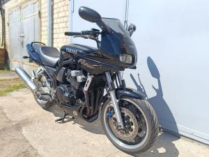 Черный Ямаха FZ 600 2001 в Вильнюс, объемом двигателя 0.60 л и пробегом 42 тыс. км за 1650 €, фото 5 на AUTOMOTO.COM.LV