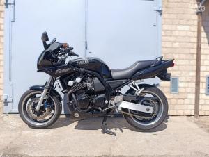 Черный Ямаха FZ 600 2001 в Вильнюс, объемом двигателя 0.60 л и пробегом 42 тыс. км за 1650 €, фото 6 на AUTOMOTO.COM.LV