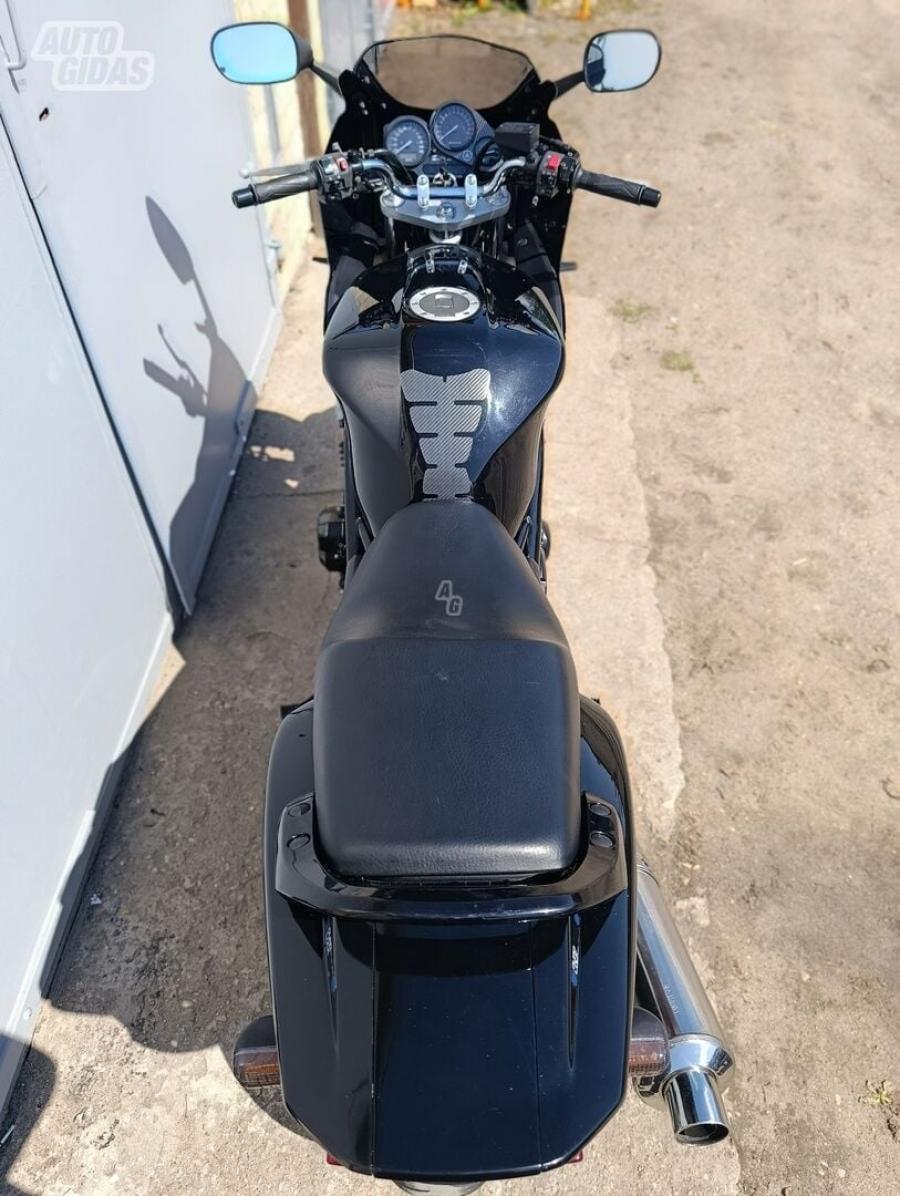 Черный Ямаха FZ 600 2001 в Вильнюс, объемом двигателя 0.60 л и пробегом 42 тыс. км за 1650 €, фото 7 на AUTOMOTO.COM.LV