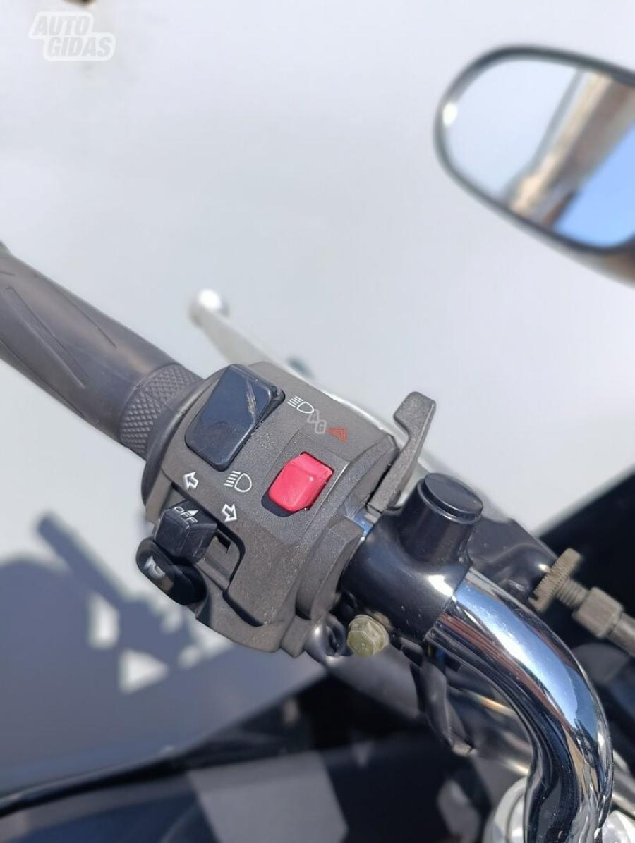 Черный Ямаха FZ 600 2001 в Вильнюс, объемом двигателя 0.60 л и пробегом 42 тыс. км за 1650 €, фото 17 на AUTOMOTO.COM.LV