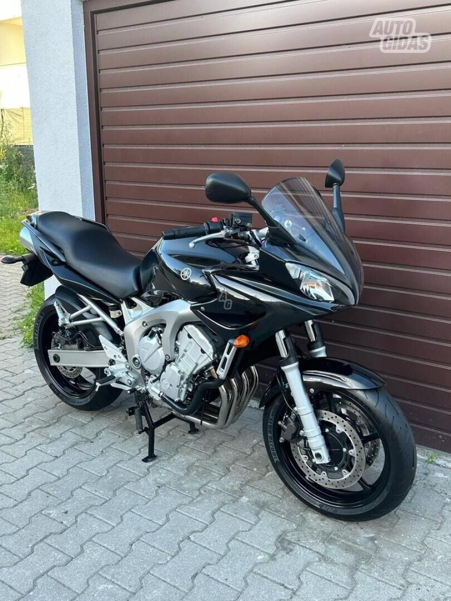 Black Yamaha FZ 600 2006 in Vilnius, with an engine capacity of 0.60 L and mileage of 19 thousand km for 3150 €, photo 1 on AUTOMOTO.COM.LV