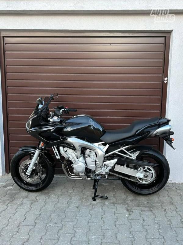 Black Yamaha FZ 600 2006 in Vilnius, with an engine capacity of 0.60 L and mileage of 19 thousand km for 3150 €, photo 5 on AUTOMOTO.COM.LV