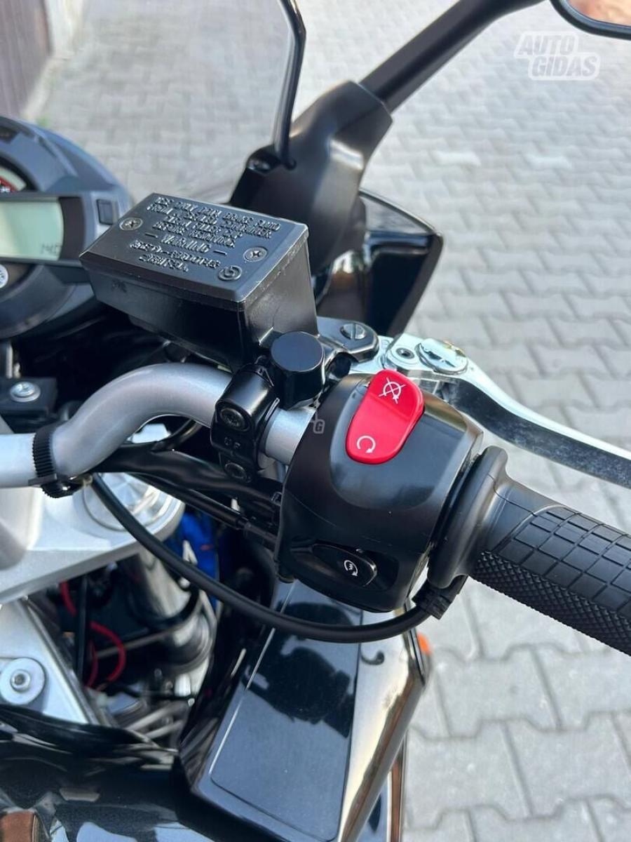 Black Yamaha FZ 600 2006 in Vilnius, with an engine capacity of 0.60 L and mileage of 19 thousand km for 3150 €, photo 9 on AUTOMOTO.COM.LV