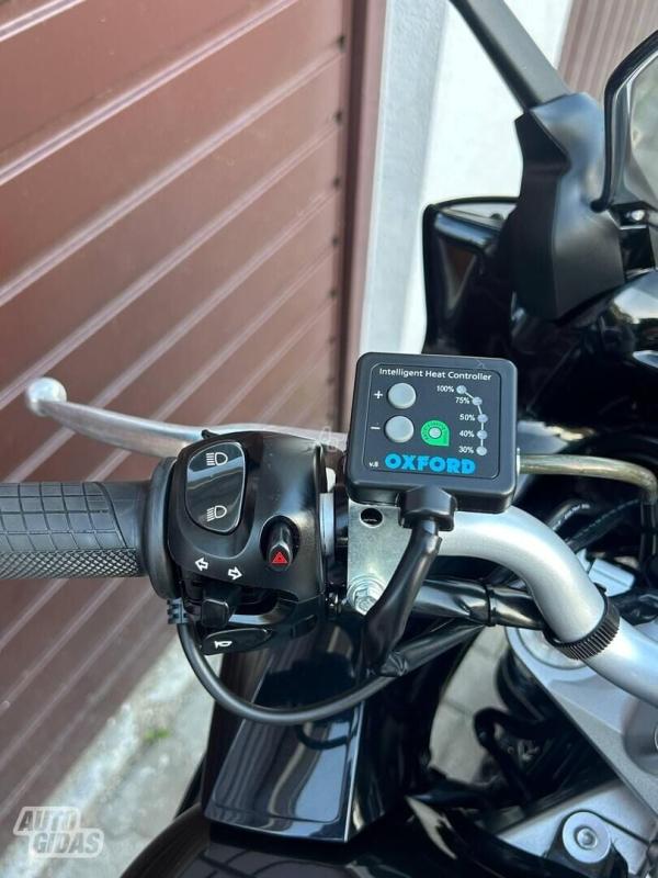 Black Yamaha FZ 600 2006 in Vilnius, with an engine capacity of 0.60 L and mileage of 19 thousand km for 3150 €, photo 9 on AUTOMOTO.COM.LV