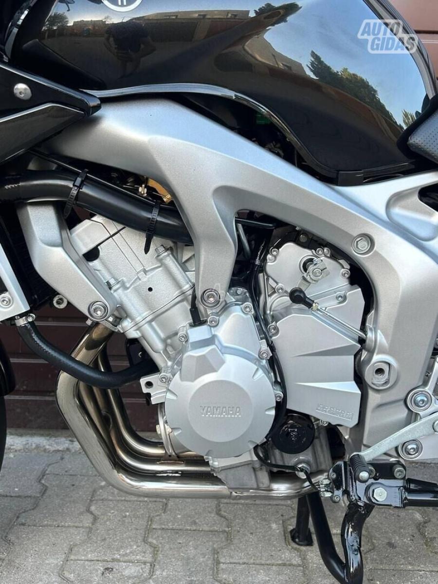 Black Yamaha FZ 600 2006 in Vilnius, with an engine capacity of 0.60 L and mileage of 19 thousand km for 3150 €, photo 12 on AUTOMOTO.COM.LV
