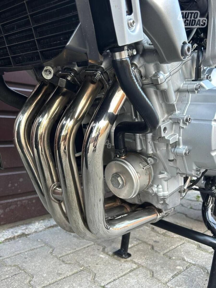 Black Yamaha FZ 600 2006 in Vilnius, with an engine capacity of 0.60 L and mileage of 19 thousand km for 3150 €, photo 13 on AUTOMOTO.COM.LV