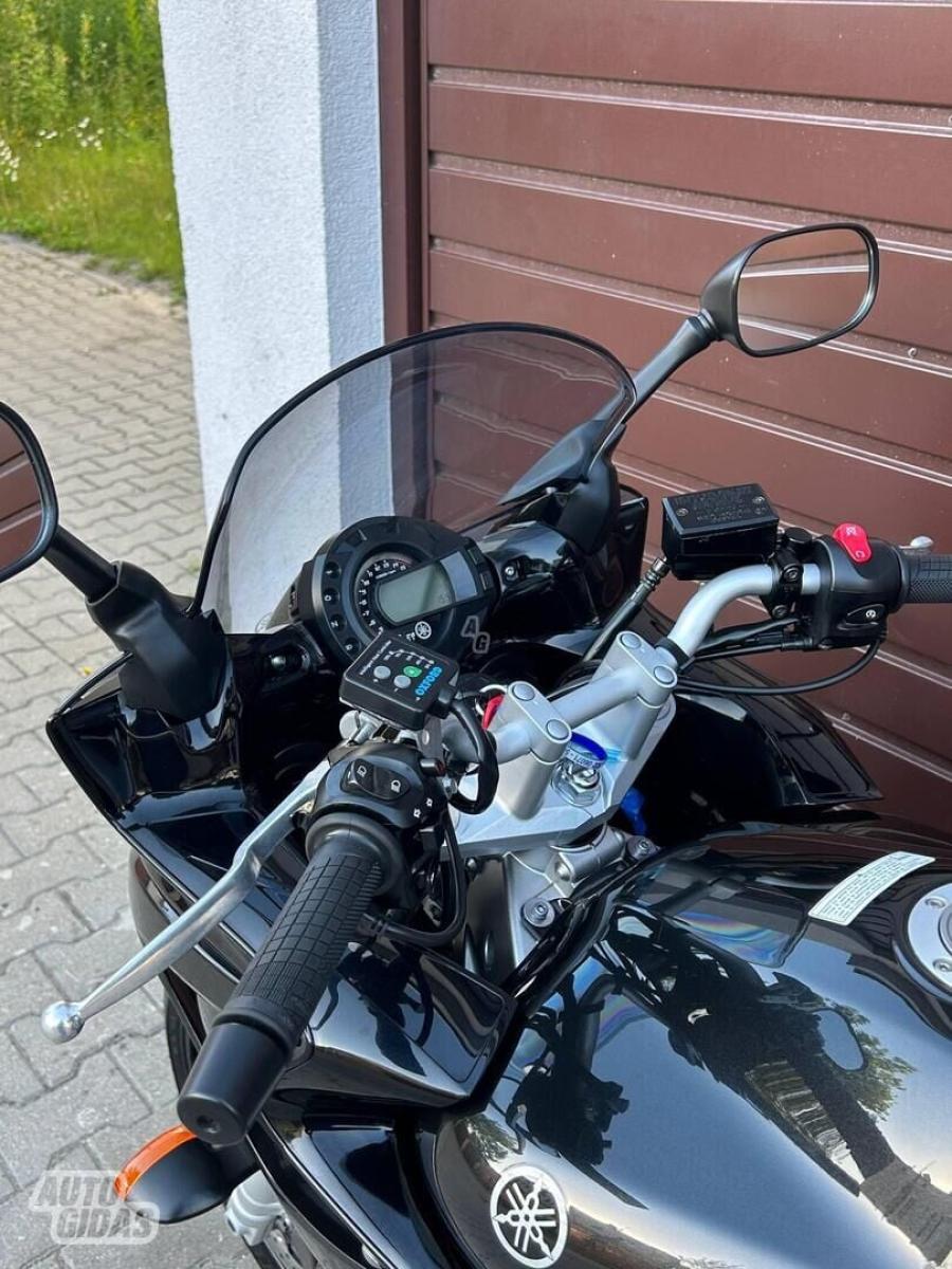 Black Yamaha FZ 600 2006 in Vilnius, with an engine capacity of 0.60 L and mileage of 19 thousand km for 3150 €, photo 20 on AUTOMOTO.COM.LV