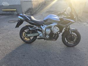 Черный Ямаха FZ 600 2006 в Каунас, объемом двигателя 0.60 л и пробегом 0 тыс. км за 2000 €, фото 6 на AUTOMOTO.COM.LV