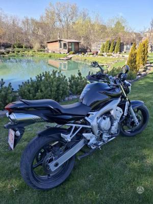 Black Yamaha FZ 600 2006 in Marijampole, with an engine capacity of 0.60 L and mileage of 26 thousand km for 2250 €, photo 4 on AUTOMOTO.COM.LV