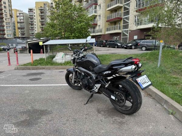 Черный Ямаха FZ 600 2007 в Вильнюс, объемом двигателя 0.60 л и пробегом 57 тыс. км за 2400 €, фото 5 на AUTOMOTO.COM.LV