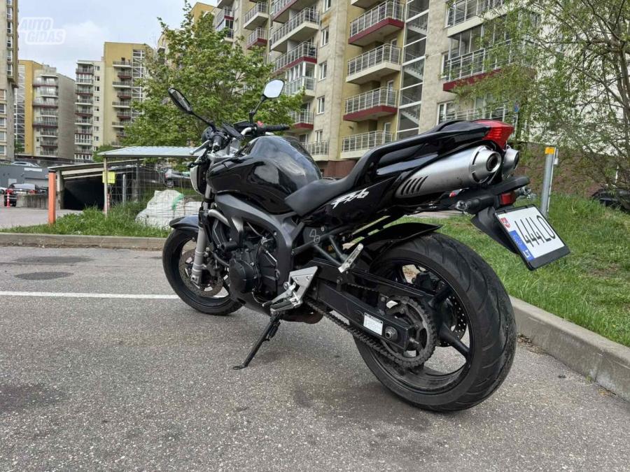 Черный Ямаха FZ 600 2007 в Вильнюс, объемом двигателя 0.60 л и пробегом 57 тыс. км за 2400 €, фото 13 на AUTOMOTO.COM.LV
