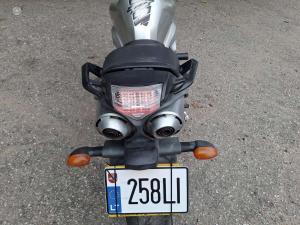 Grey Yamaha FZ 600 2004 in Druskininkai, with an engine capacity of 0.60 L and mileage of 79 thousand km for 2350 €, photo 5 on AUTOMOTO.COM.LV