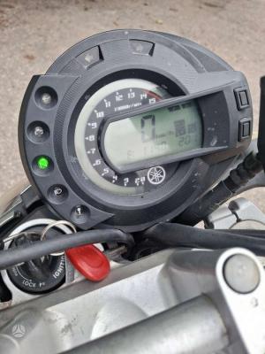 Grey Yamaha FZ 600 2004 in Druskininkai, with an engine capacity of 0.60 L and mileage of 79 thousand km for 2350 €, photo 8 on AUTOMOTO.COM.LV