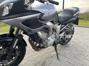 Pelēks Yamaha FZ 600 2006 Kauņa, ar dzinēja tilpumu 0.60 L un nobraukumu 100 tūkst. km par 1900 €, foto 8 vietnē AUTOMOTO.COM.LV