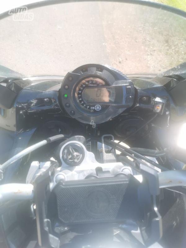 Yamaha FZ 600 2005 Tauragė, ar dzinēja tilpumu 0.60 L un nobraukumu 34 tūkst. km par 2200 €, foto 5 vietnē AUTOMOTO.COM.LV