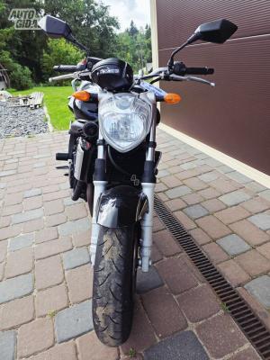 Yamaha FZ 600 2005 in Vilnius, with an engine capacity of 0.00 L and mileage of 0 thousand km for 1600 €, photo 4 on AUTOMOTO.COM.LV