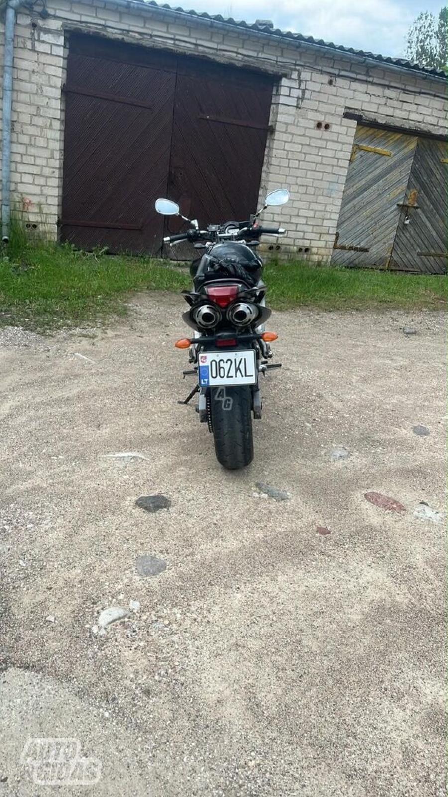 Yamaha FZ 600 2006 in Klaipeda, with an engine capacity of 0.00 L and mileage of 0 thousand km for 2500 €, photo 4 on AUTOMOTO.COM.LV