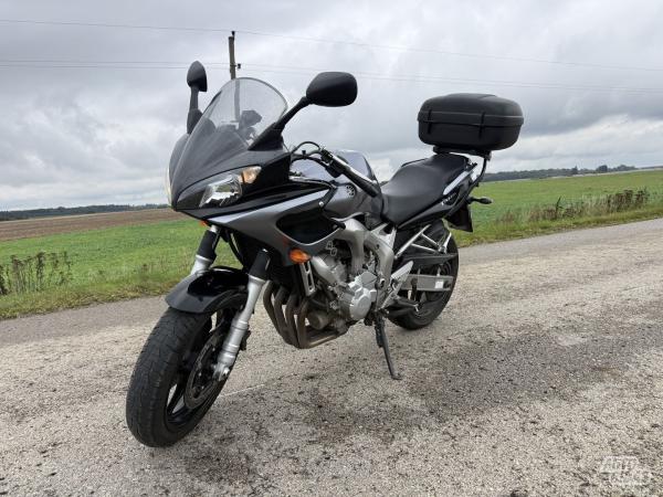 Yamaha FZ 600 2006 in Radviliskis on AUTOMOTO.COM.LV Yamaha FZ 600 2006 in Radviliskis, with an engine capacity of 0.00 L and mileage of 0 thousand km for 1500 €, photo 1 on AUTOMOTO.COM.LV