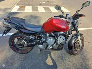 Red Yamaha FZ 600 2004 in Druskininkai, with an engine capacity of 0.60 L and mileage of 70 thousand km for 2400 €, photo 5 on AUTOMOTO.COM.LV