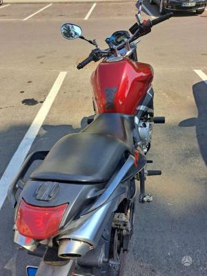 Red Yamaha FZ 600 2004 in Druskininkai, with an engine capacity of 0.60 L and mileage of 70 thousand km for 2400 €, photo 6 on AUTOMOTO.COM.LV