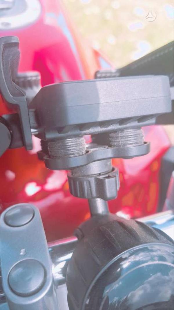 Красный Ямаха FZ 600 2006 в Вильнюс, объемом двигателя 0.60 л и пробегом 0 тыс. км за 2800 €, фото 7 на AUTOMOTO.COM.LV