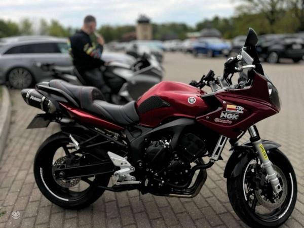 Red Yamaha FZ 600 2006 in Vilnius, with an engine capacity of 0.60 L and mileage of 0 thousand km for 2500 €, photo 1 on AUTOMOTO.COM.LV