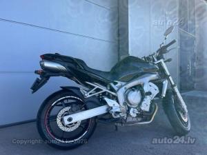 Черный Ямаха FZ 6N 2004 в Таллин, объемом двигателя 0.60 л и пробегом 38 тыс. км за 3000 €, фото 4 на AUTOMOTO.COM.LV