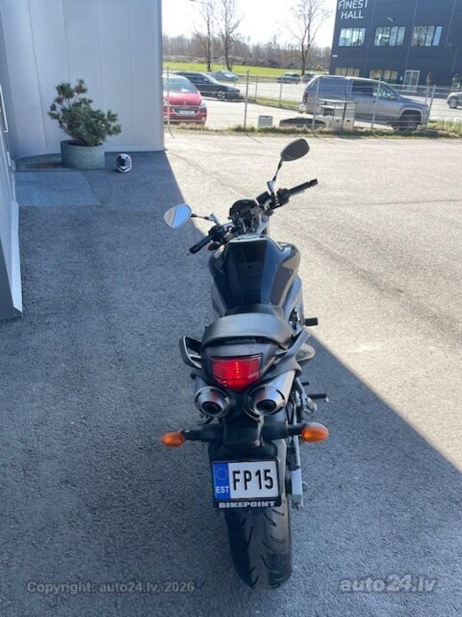 Черный Ямаха FZ 6N 2004 в Таллин, объемом двигателя 0.60 л и пробегом 38 тыс. км за 3000 €, фото 5 на AUTOMOTO.COM.LV