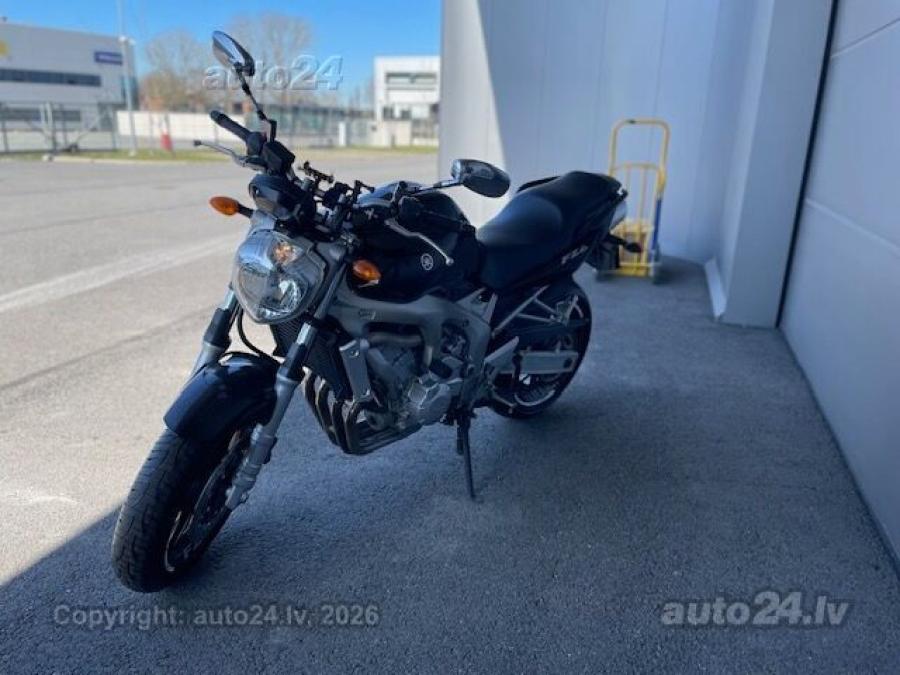 Черный Ямаха FZ 6N 2004 в Таллин, объемом двигателя 0.60 л и пробегом 38 тыс. км за 3000 €, фото 7 на AUTOMOTO.COM.LV
