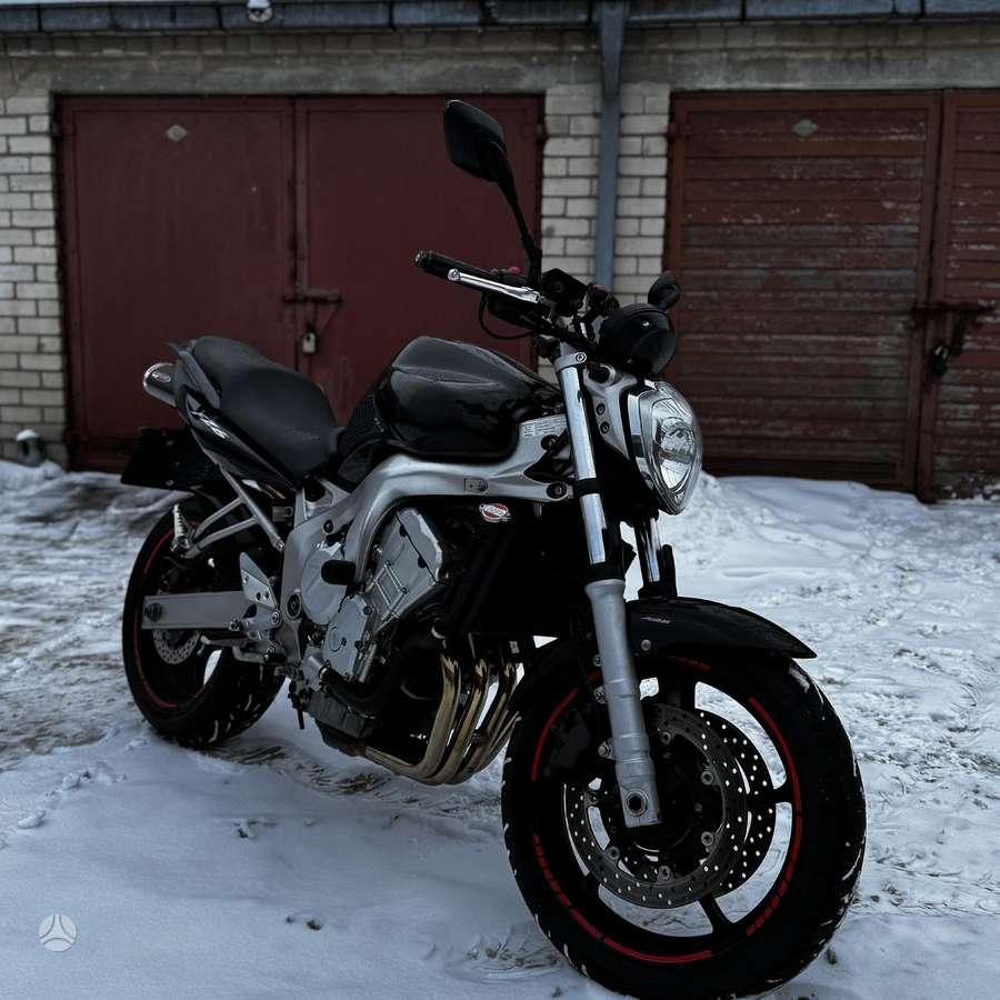 Black Yamaha FZ 6N 2006 in Kaunas, with an engine capacity of 0.60 L and mileage of 41 thousand km for 2999 €, photo 1 on AUTOMOTO.COM.LV