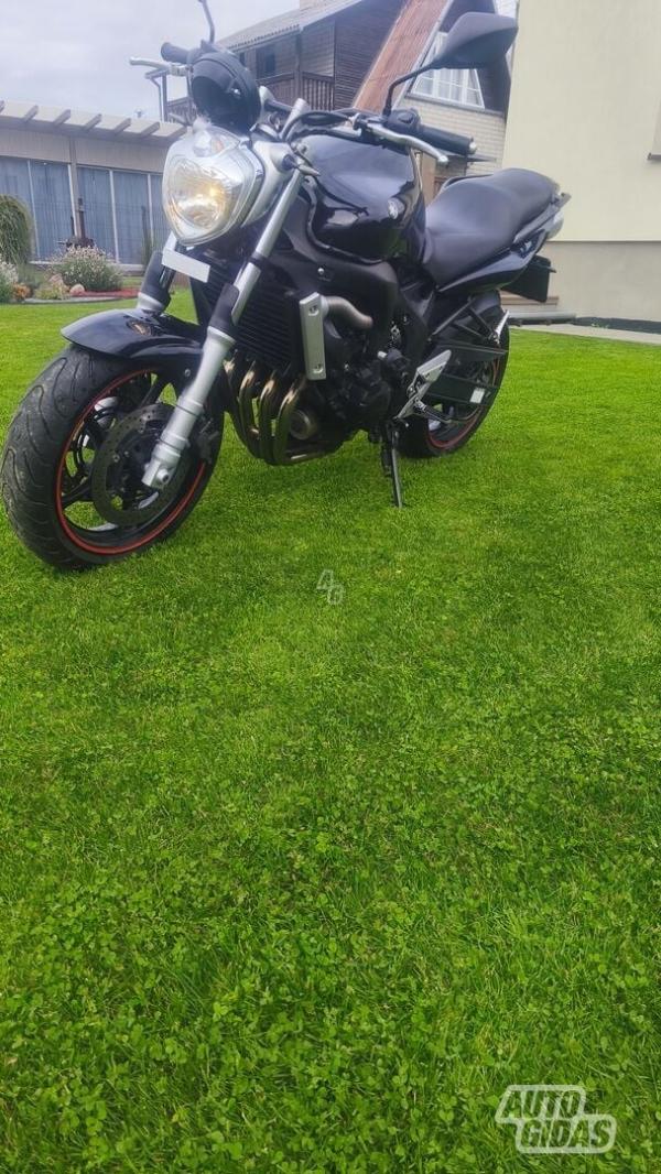 Melns Yamaha FZ 6N 2007 Marijampole, ar dzinēja tilpumu 0.60 L un nobraukumu 0 tūkst. km par 2700 €, foto 5 vietnē AUTOMOTO.COM.LV