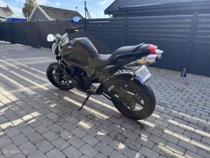 Melns Yamaha FZ 6N 2009 Kretinga, ar dzinēja tilpumu 0.60 L un nobraukumu 53 tūkst. km par 3000 €, foto 5 vietnē AUTOMOTO.COM.LV