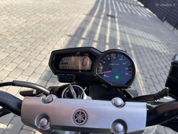 Yamaha FZ 6N 2009 Kretinga vietnē Melns Yamaha FZ 6N 2009 Kretinga, ar dzinēja tilpumu 0.60 L un nobraukumu 53 tūkst. km par 3000 €, foto 7 vietnē AUTOMOTO.COM.LV