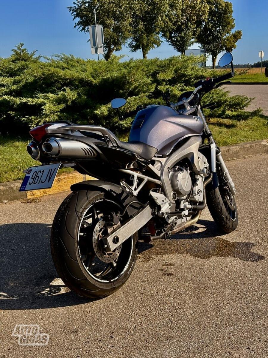 Grey Yamaha FZ 6N 2005 in Vilnius, with an engine capacity of 0.60 L and mileage of 24 thousand km for 2300 €, photo 4 on AUTOMOTO.COM.LV