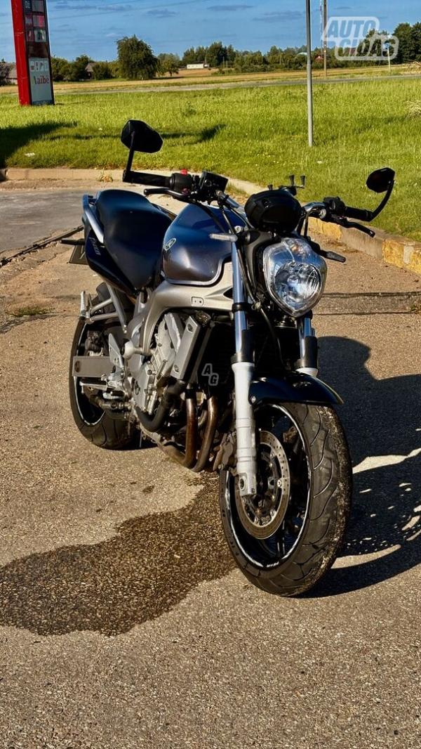 Grey Yamaha FZ 6N 2005 in Vilnius, with an engine capacity of 0.60 L and mileage of 24 thousand km for 2300 €, photo 5 on AUTOMOTO.COM.LV